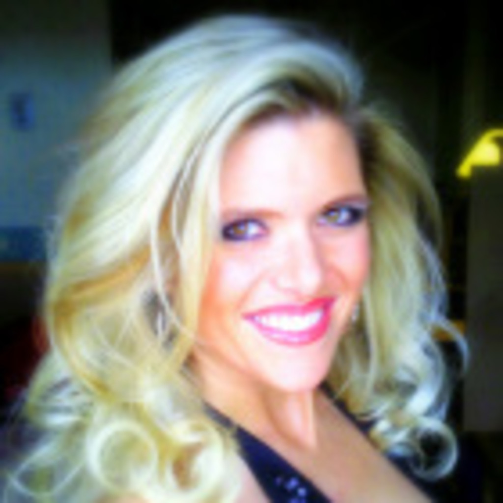 Leslie McCarroll - Owner & Publisher - PHIT Media & Publishing | XING