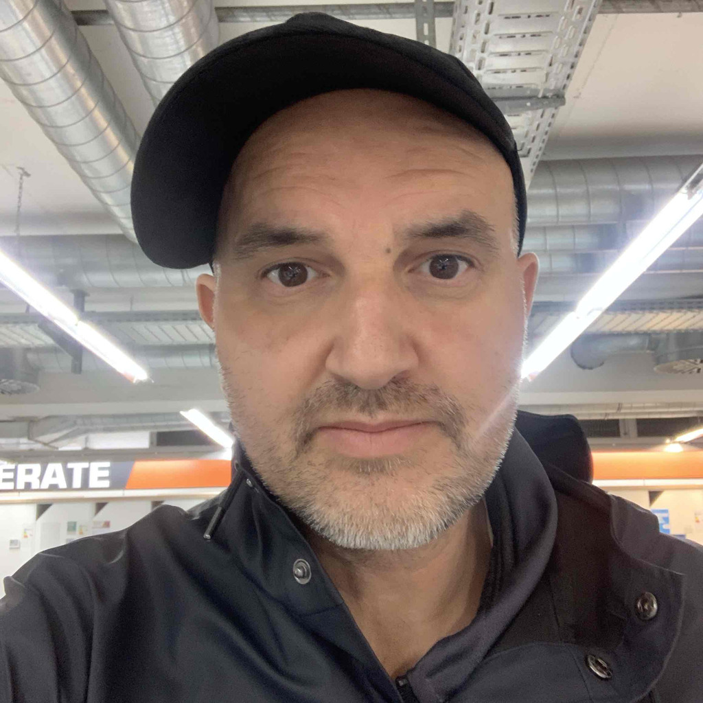 Daniel Schilling - Operations Director - BMW Group | XING