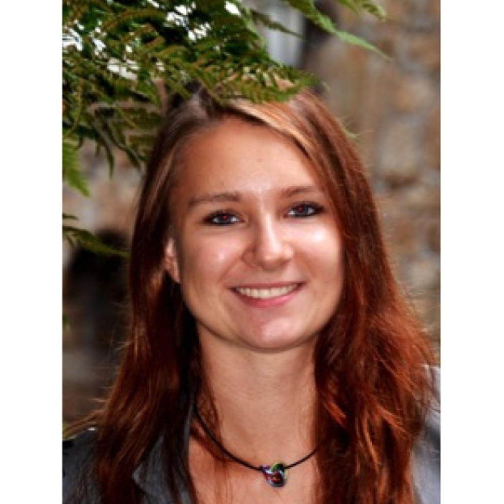 Anna Schulz's Instagram, Twitter & Facebook on IDCrawl