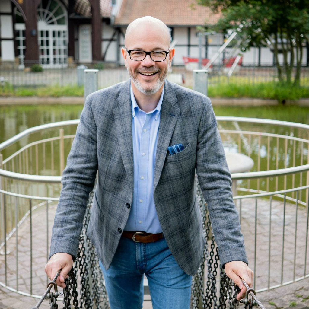 Thomas Becker - Verkaufsleitung - Bekleidung Fabrik Heiner Bessmann | XING