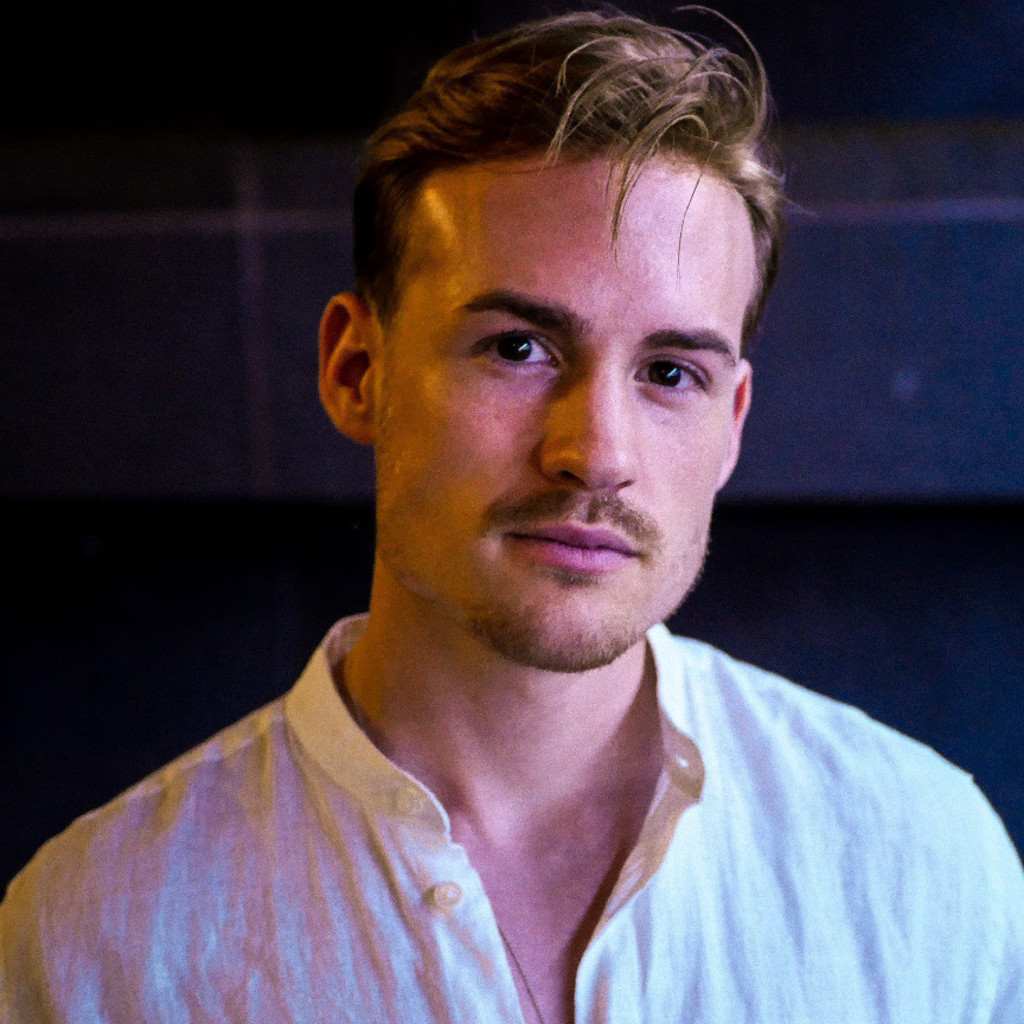 Abraham Raphael Risse - Social Media Management & Content Production ...