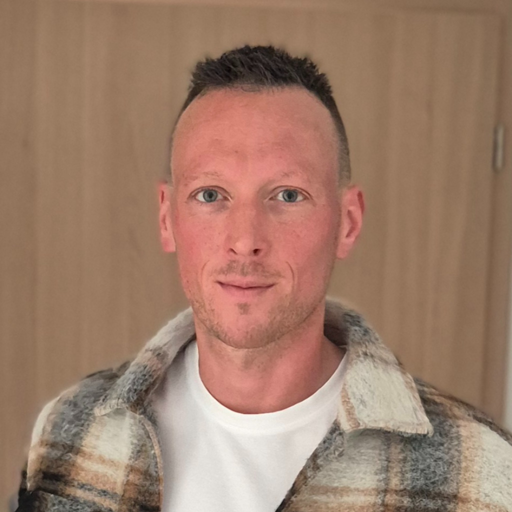 Tim-Julian Neumann - Abteilungsleiter Faserlinie, Zellstofferzeugung ...