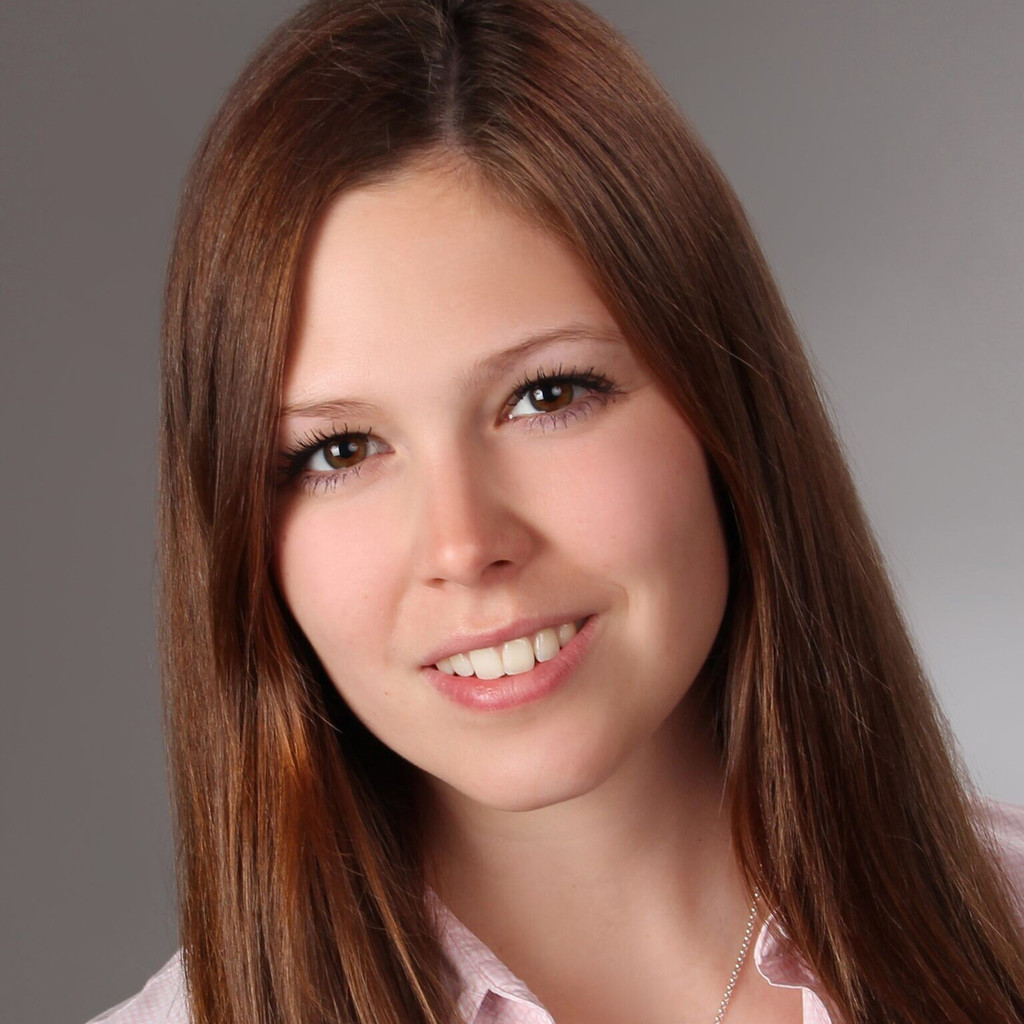 Annabelle Blum's Instagram, Twitter & Facebook on IDCrawl