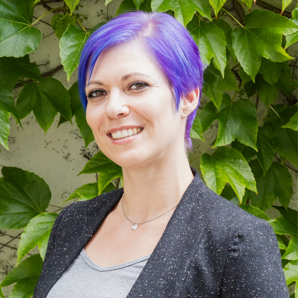 Christina Harbauer-Rieß - CEO & Co-Founder - EASE - Ergonomische ...