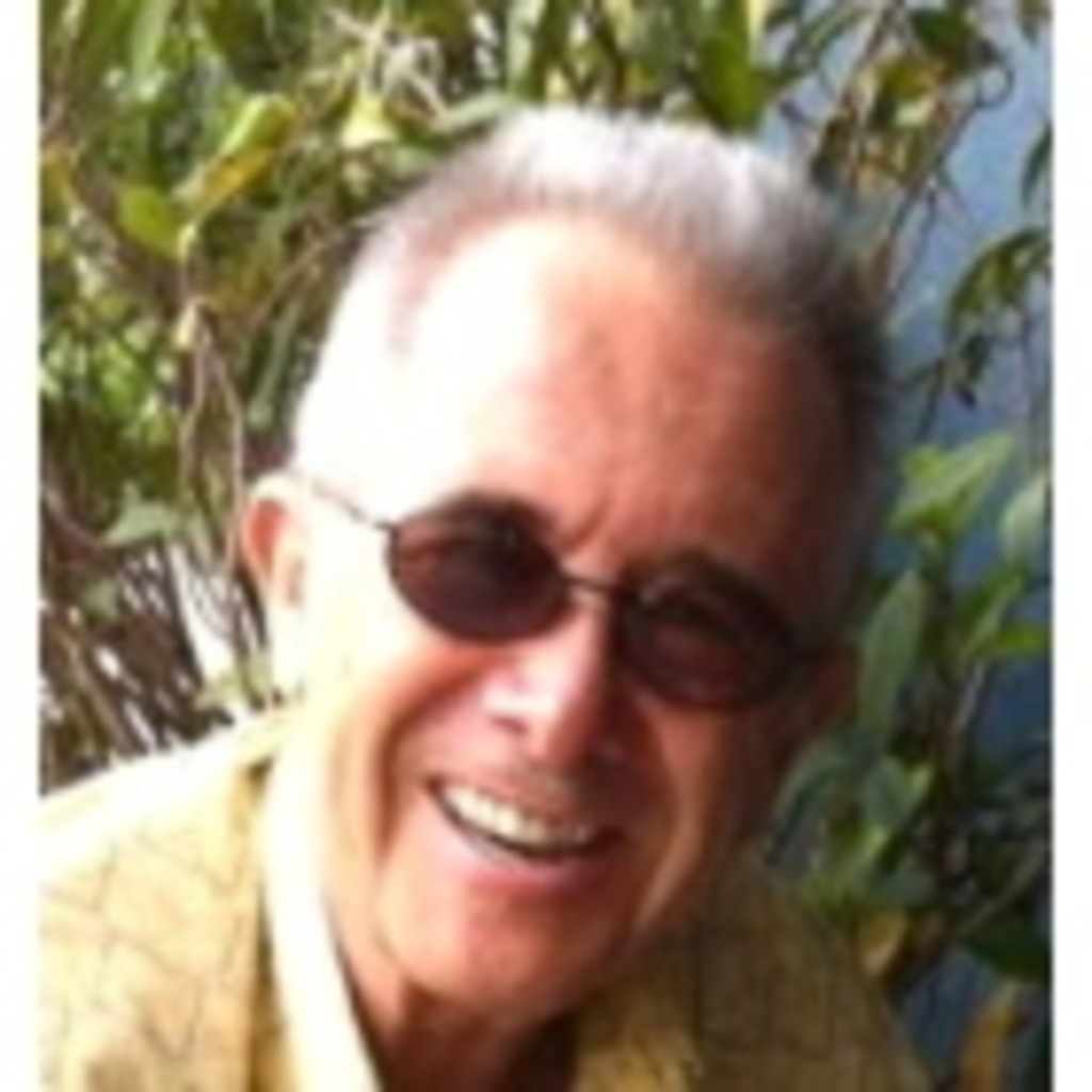 Peter Alexander - CEO - Kennebec Entertainment NA, LLC | XING