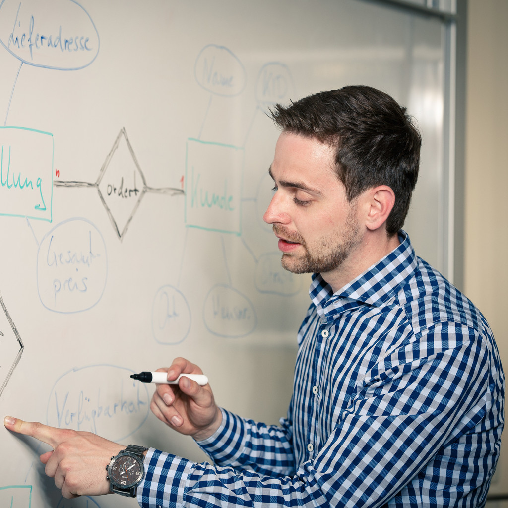 Mirko Schiller - Stellvertretender Schulleiter - Julius-Mosen-Gymnasium ...