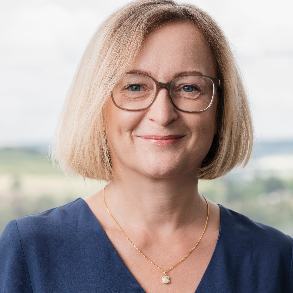 Anne Schneider's Instagram, Twitter & Facebook on IDCrawl