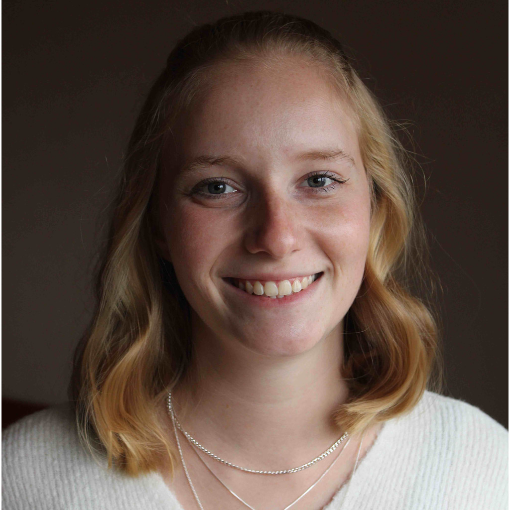 Anna Hutter's Instagram, Twitter & Facebook on IDCrawl