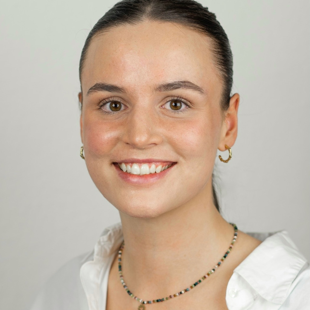 Naemi Basistow - Auszubildende - Klinikum Fulda | XING