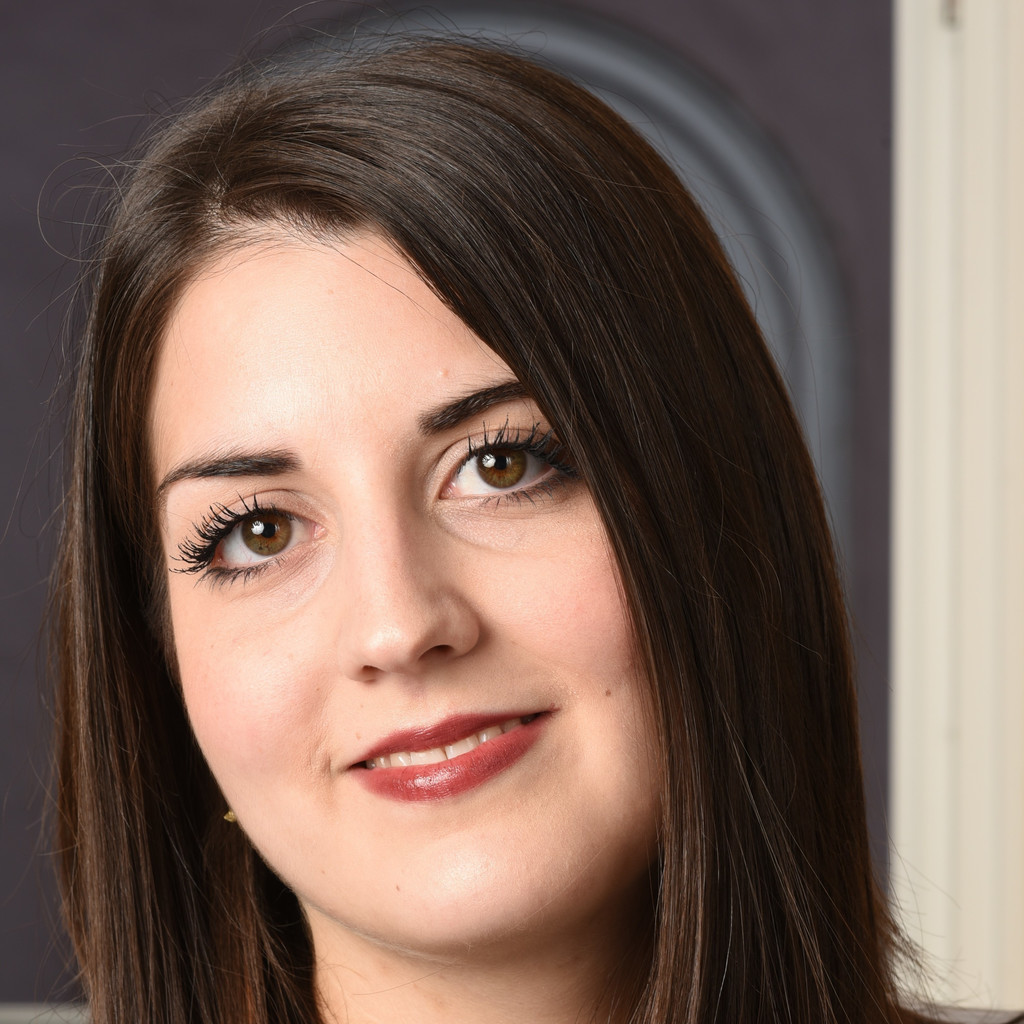 Bernal aus Würzburg in der Personensuche von Das Telefonbuch