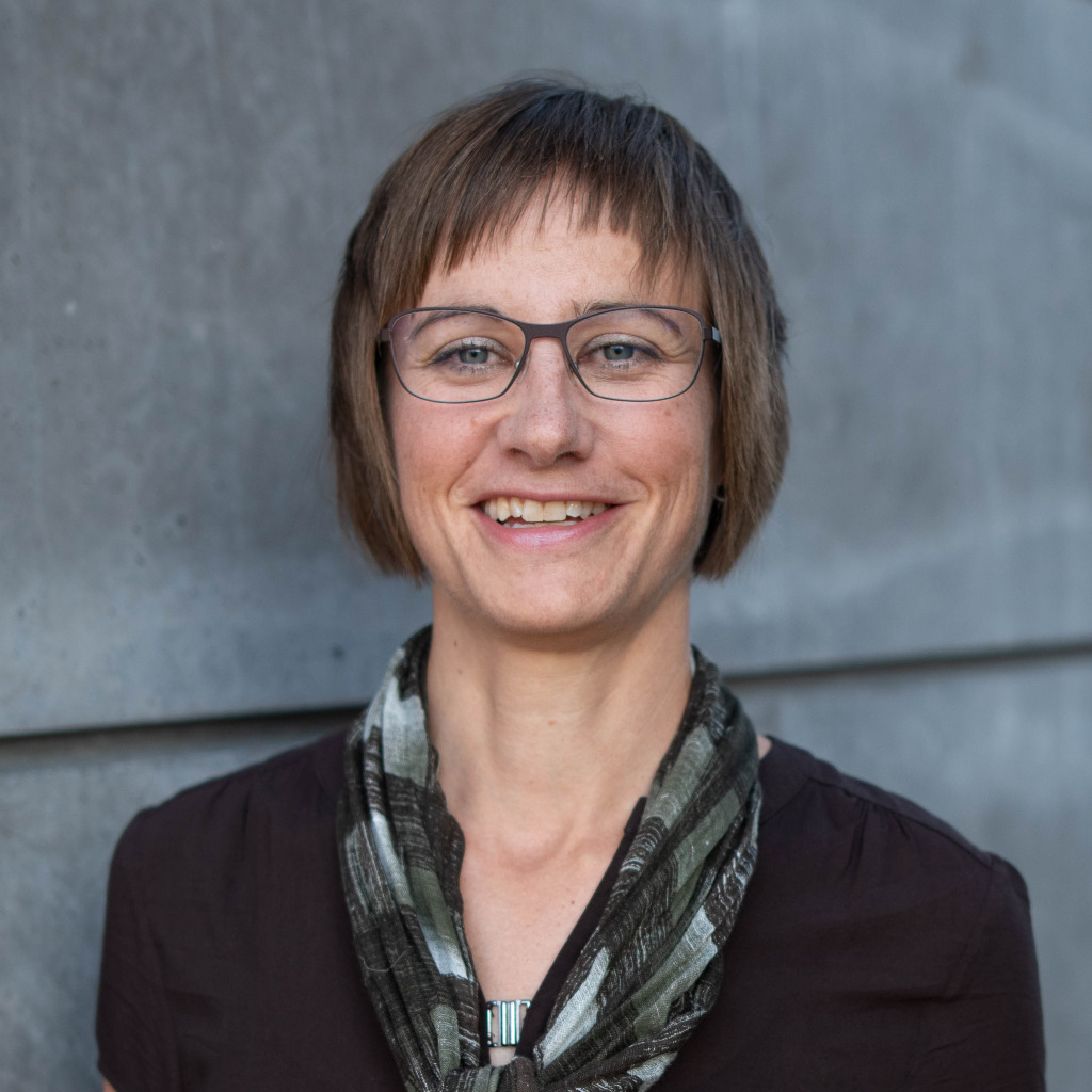 Marion Dambacher - Abteilungsleiterin Rechnungswesen - Ulmer Wohnungs ...