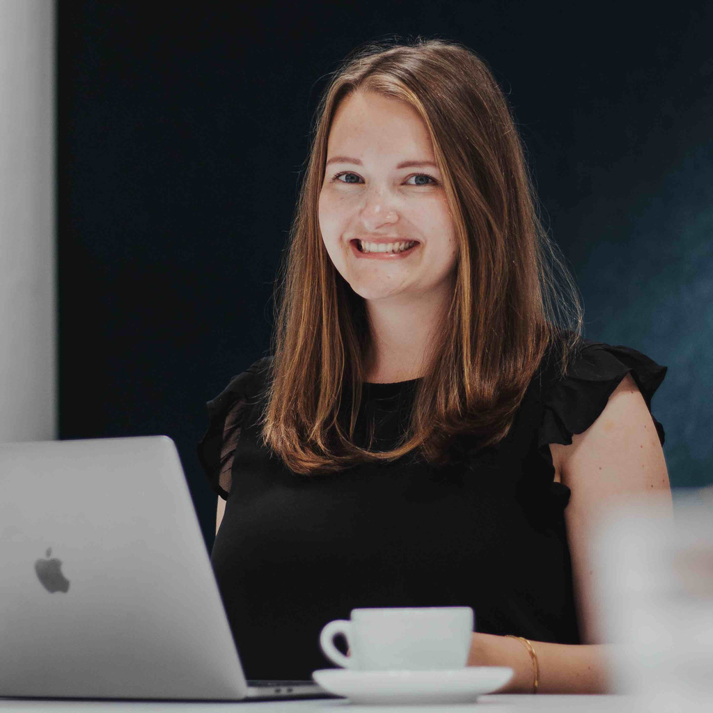 Vivian Behrends - Senior HR Specialist Recruiting - CEWE Stiftung & Co ...