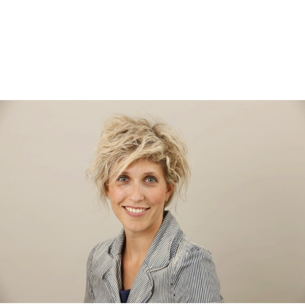 Michèle Burkhardt - Recruiter - UBS AG | XING