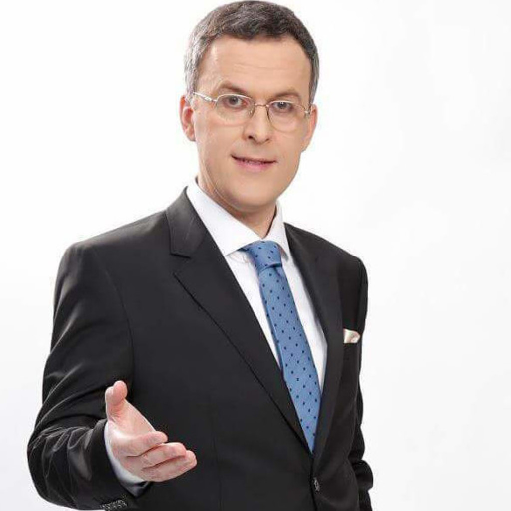 Robert Viktor - CEO - Self Emlpoyed | XING