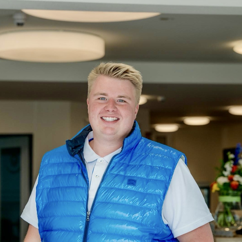 Roman Simoneit - Einrichtungsleiter - Seniorenzentrum Obere Rheinaue - Seniorenzentrum ...