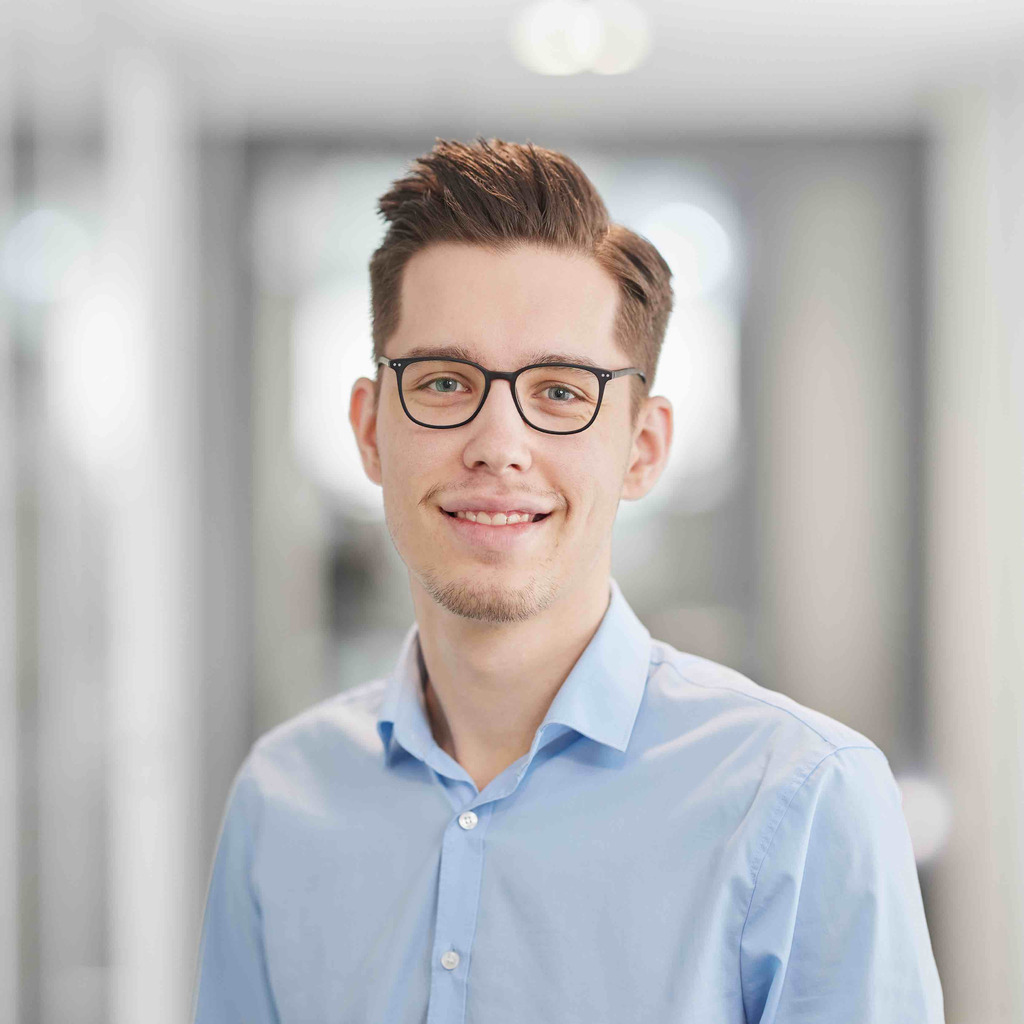 Luca-Alexander Busch - Sachbearbeiter Energiemanagement - Woolworth ...