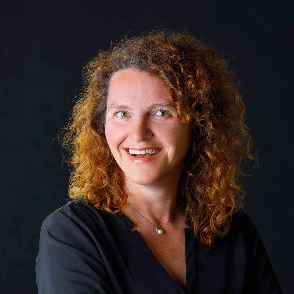 Christina Singer's Instagram, Twitter & Facebook on IDCrawl