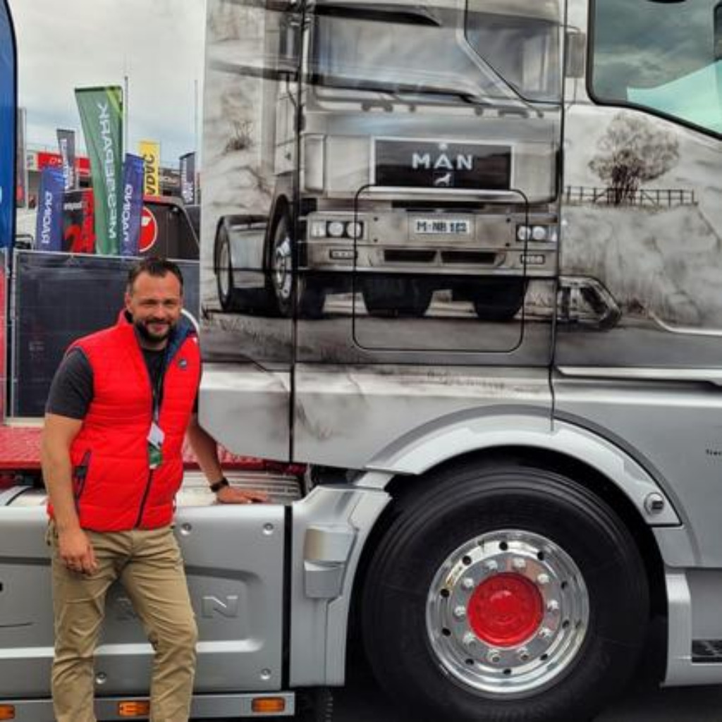 Nico Boost - Vetrieb Nutzfahrzeuge / Lkw - MAN Truck und Bus ...