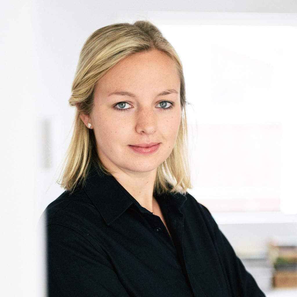Katharina Hofmann - Marketing Manager - Valora Holding Germany | XING