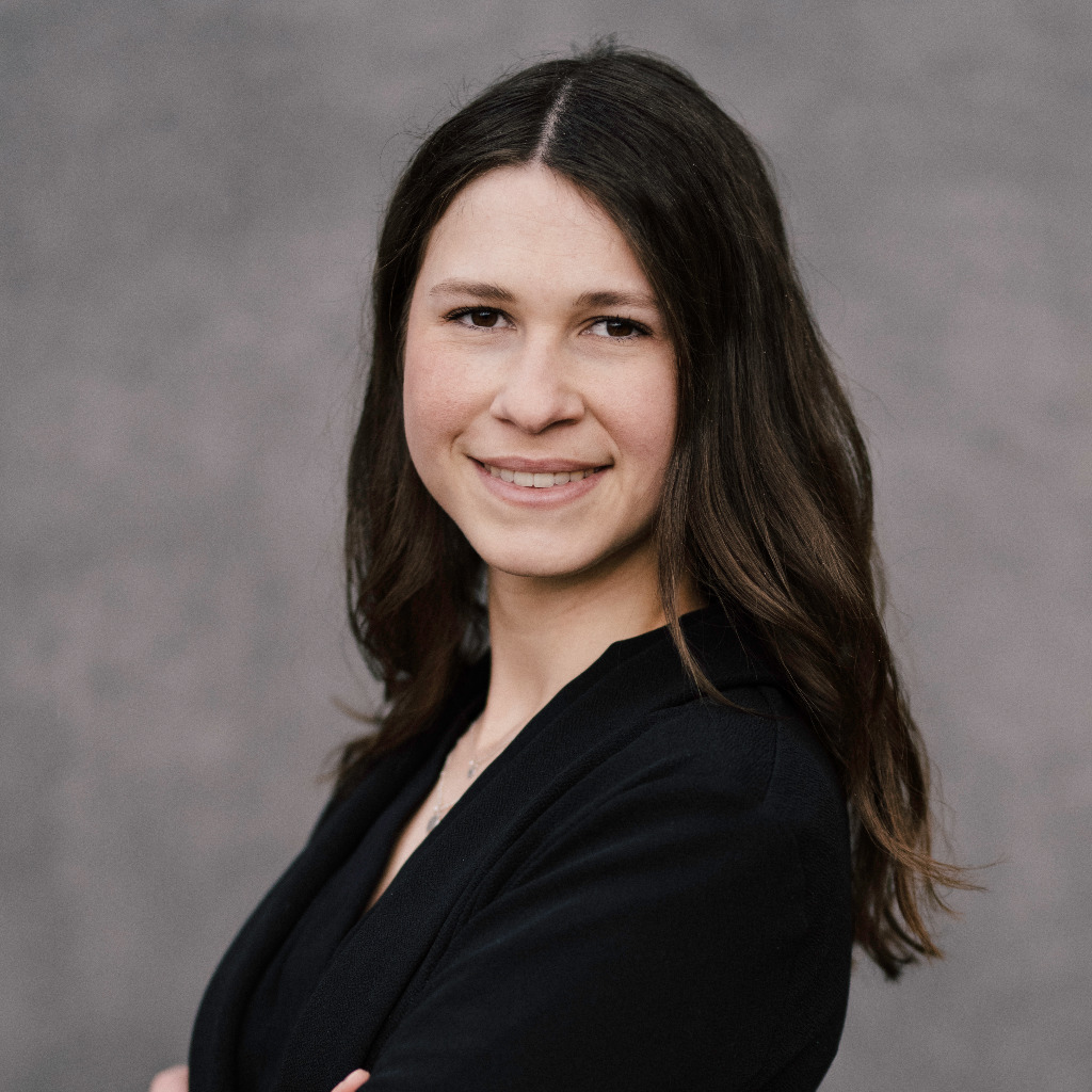 Alissa Sautter - Controllerin - ElringKlinger | XING