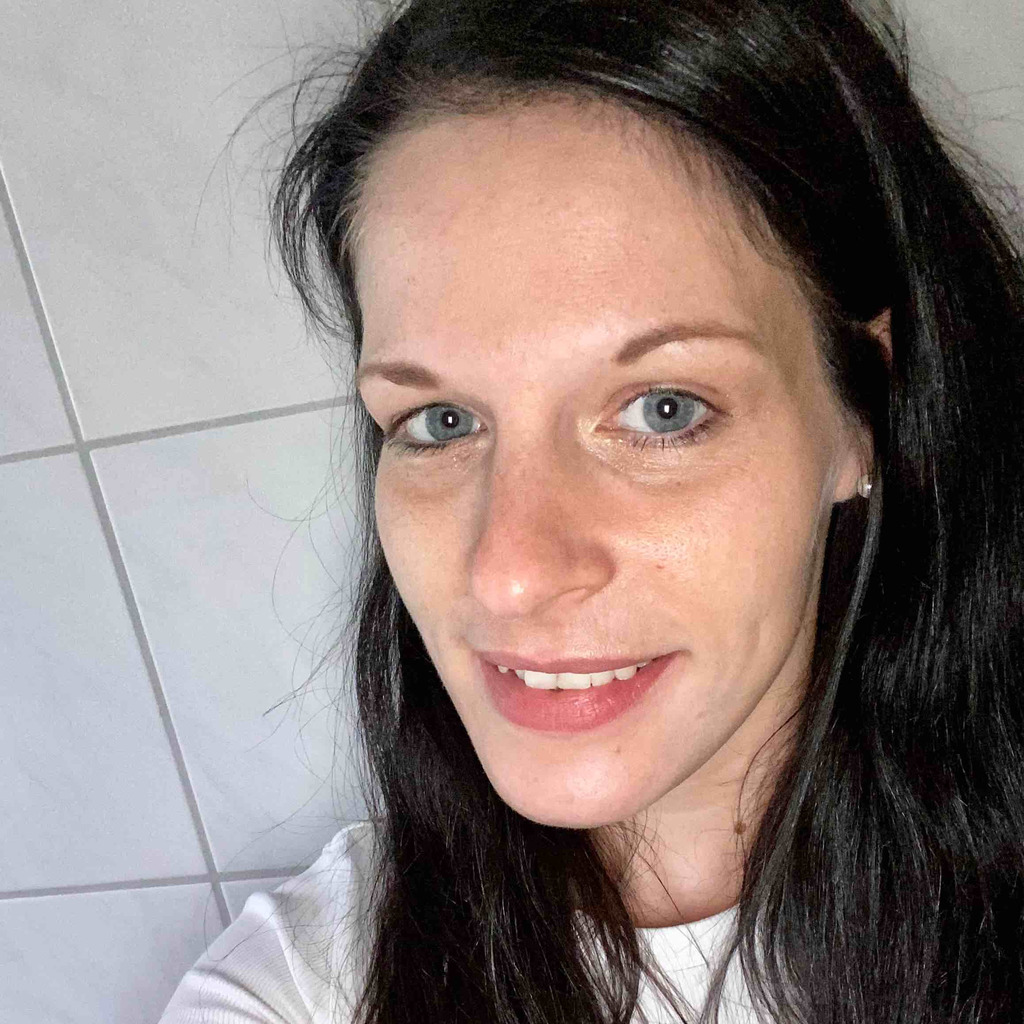 Jennifer Hausmann's Instagram, Twitter & Facebook on IDCrawl