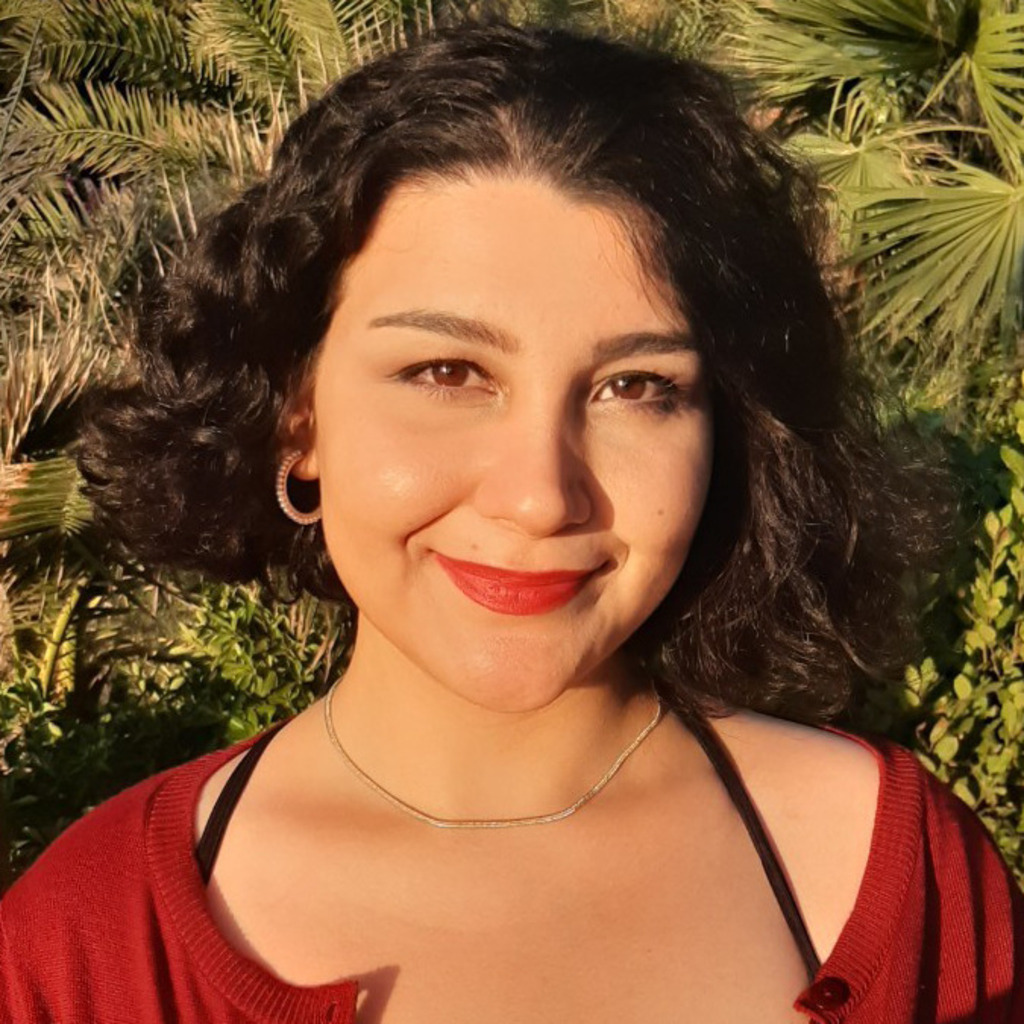 Helin Doga Süzer Yilmaz - Frontend Developer - SAP | XING