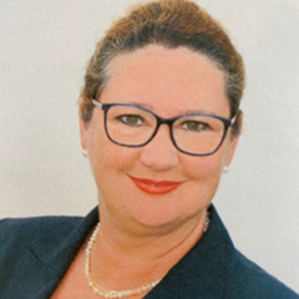 Petra Domberger - Leiterin Marketing - Erhardt Markisenbau GmbH | XING