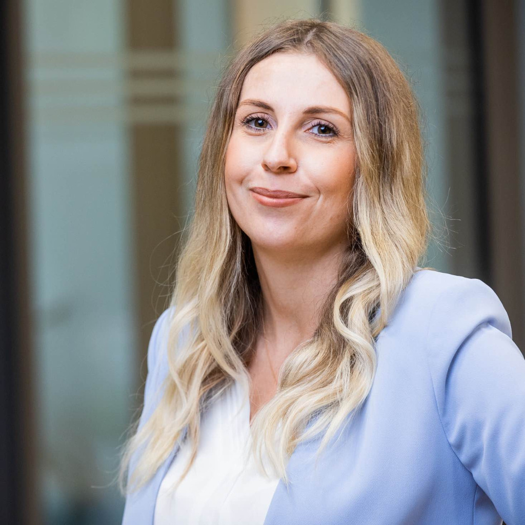 Julia Seeger - Leitung Personal & Recht - Vitos Gießen-Marburg gGmbH | XING