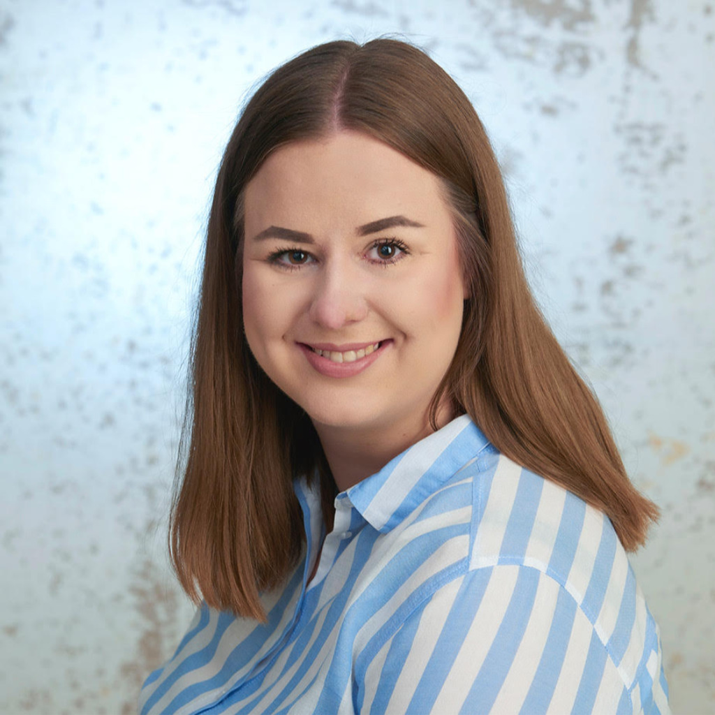 Laura Rosplesch - Mitarbeiterin Marketing - Fuchs + Sanders Schrauben ...