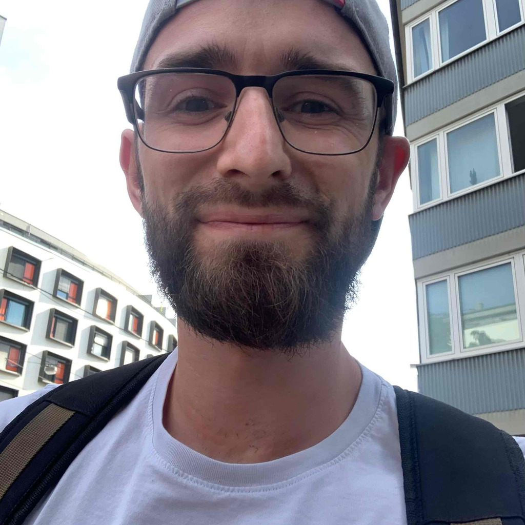 Tim Hellberg - Gruppenführer - Deutsche Bahn - DB Regio AG | XING