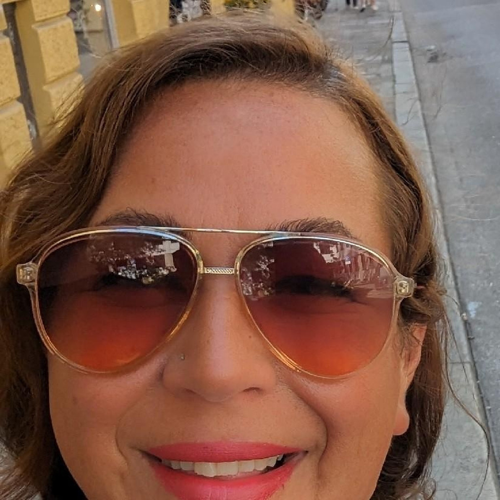 Benim Berna - Einkaufs-Sachbearbeiterin - Wohncenter Spilger | XING