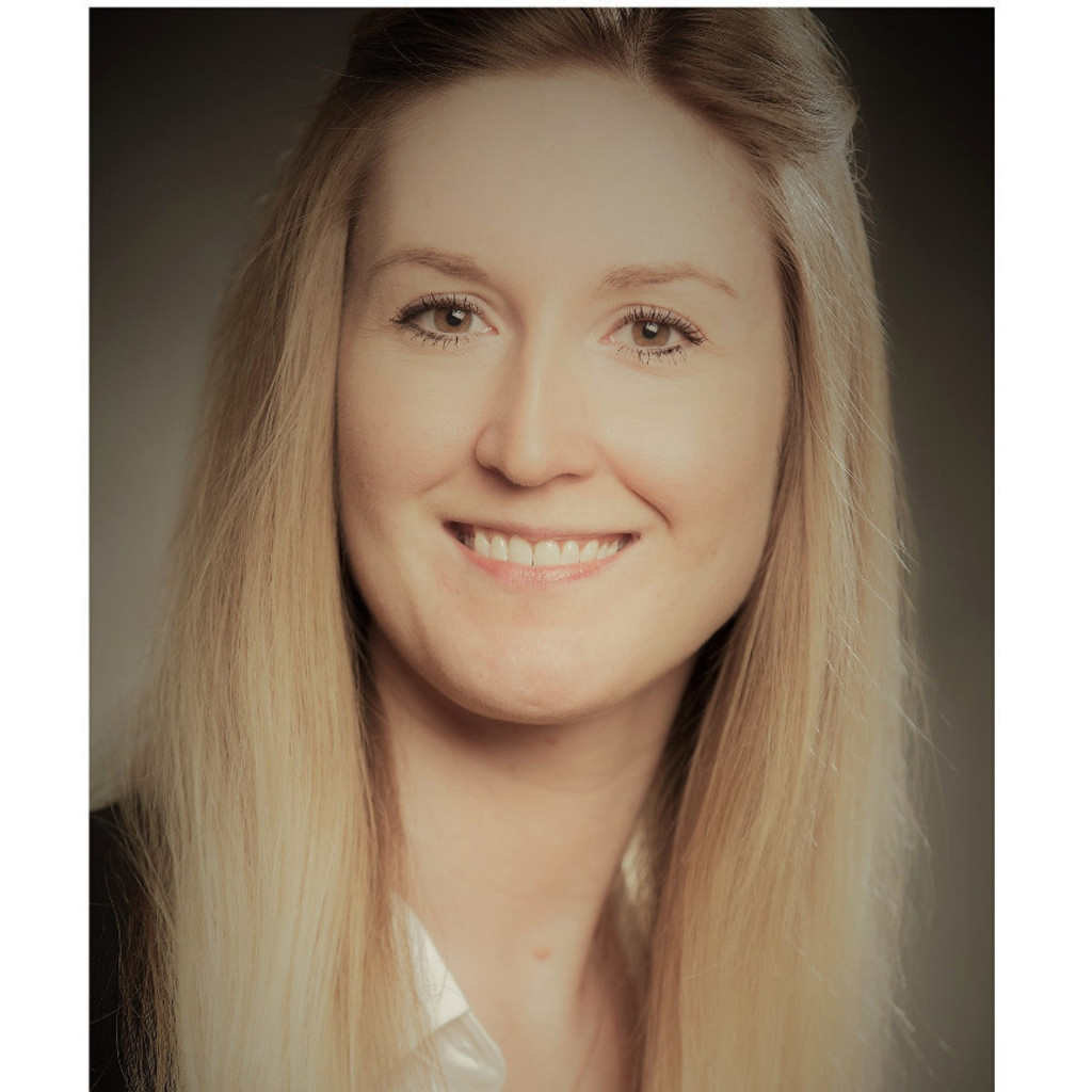 Jennifer Dzudzeck - Top Executives Management - Service Partner ...