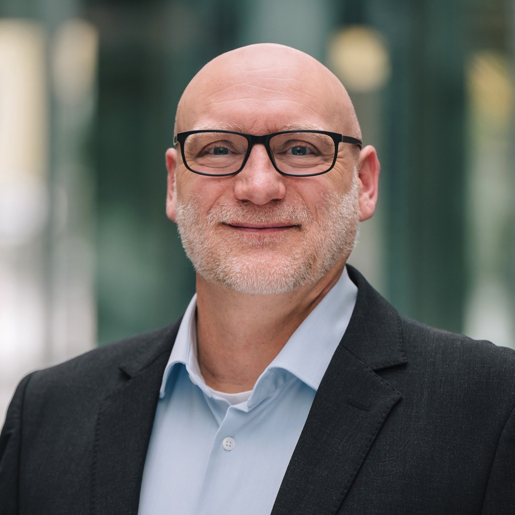 Werner Bauer - VP System- & Application Software - Rohde & Schwarz GmbH ...