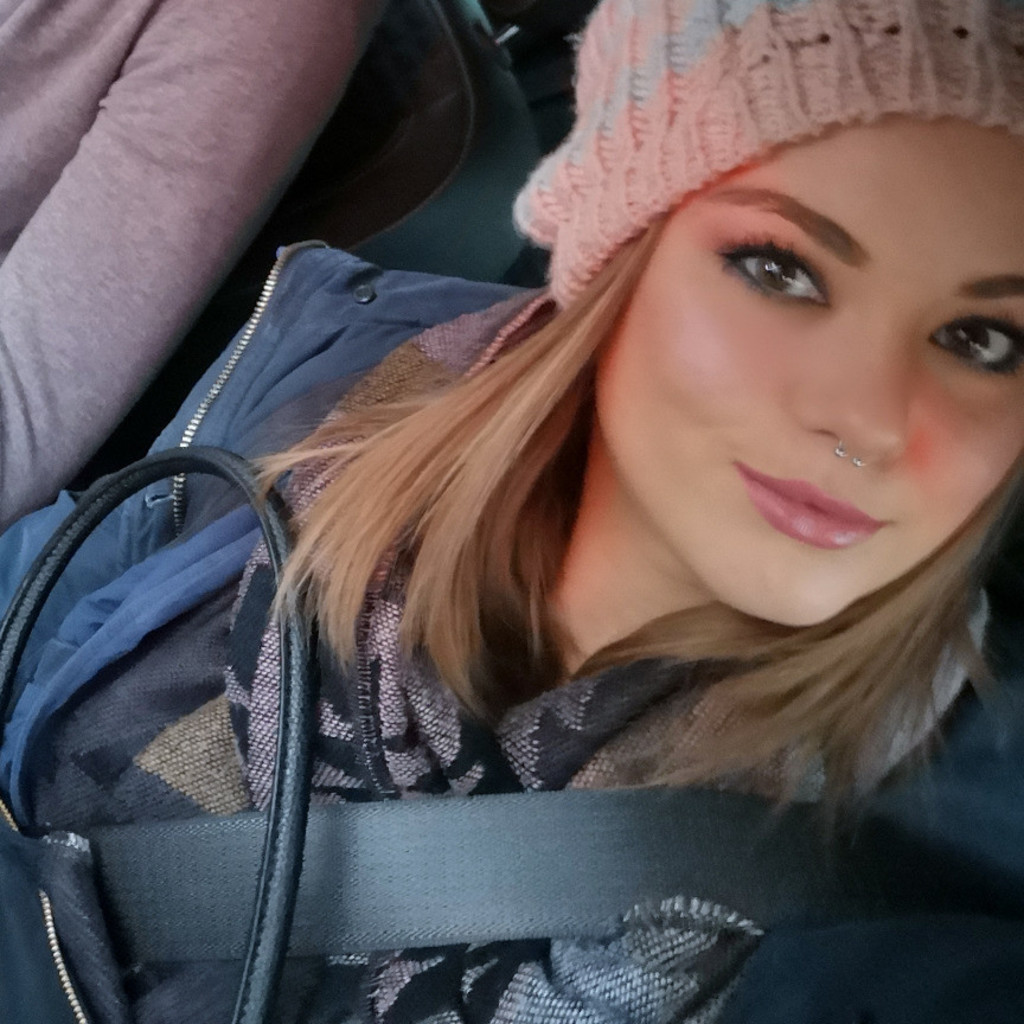 Jennifer Stach's Instagram, Twitter & Facebook on IDCrawl