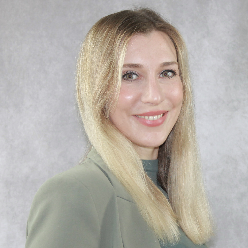 Dr. Desiree Maxa - Juristin - Bundesimmobiliengesellschaft m.b.H. | XING