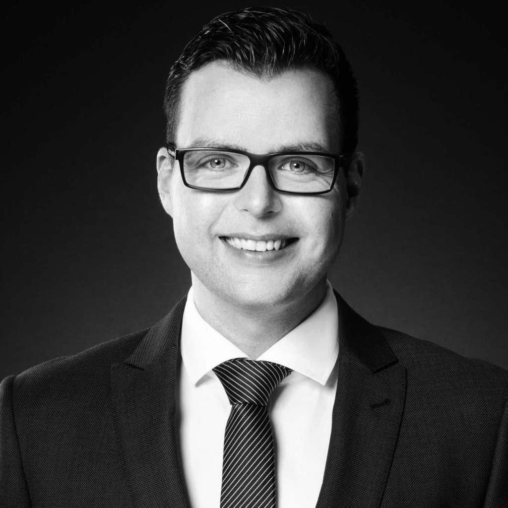 Dr. Marc Hartmann - Leiter Recht - Warburg Invest ...