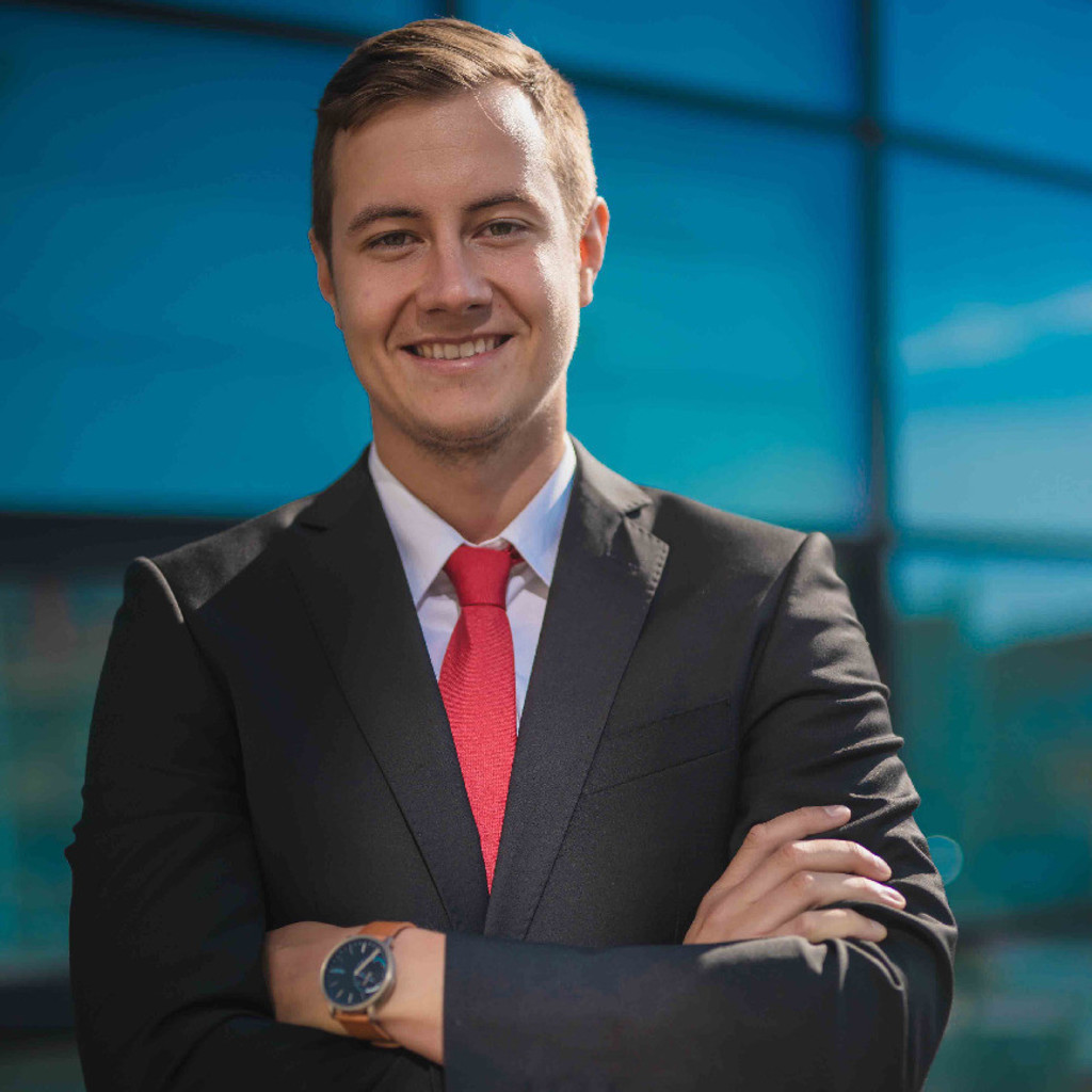 Mag. Vladimir Elias - Business Development Manager - MasterApp | XING