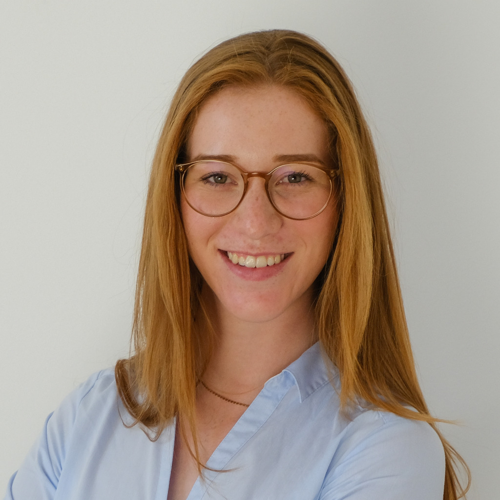 Lea Daniels's Instagram, Twitter & Facebook on IDCrawl