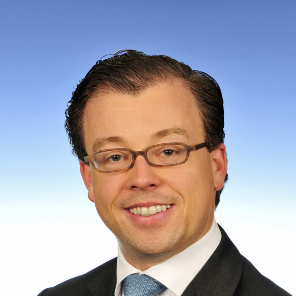 Karsten Jacob - Licensing & MD day-to-day Business - Bugatti ...