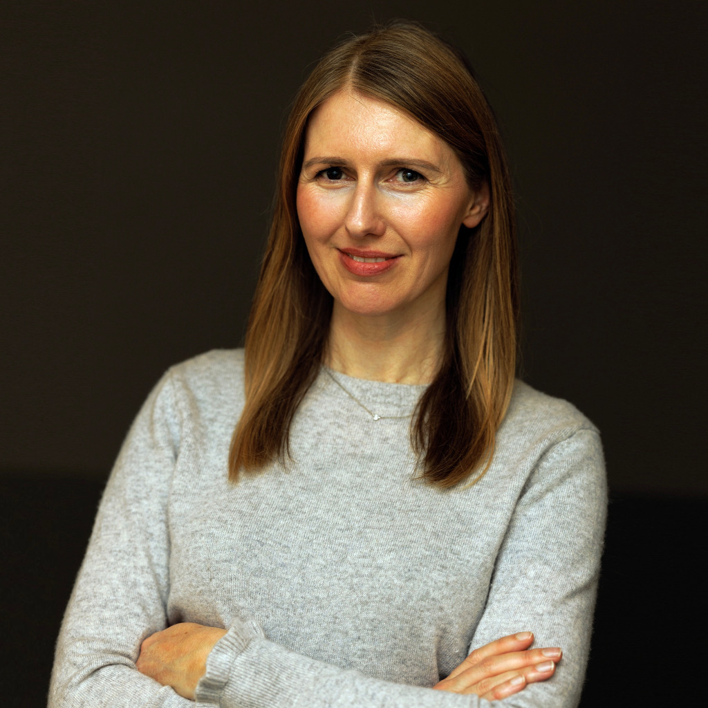 Stefanie Gombert - Teamleitung Mercedes-Benz Cars, Customer Service ...