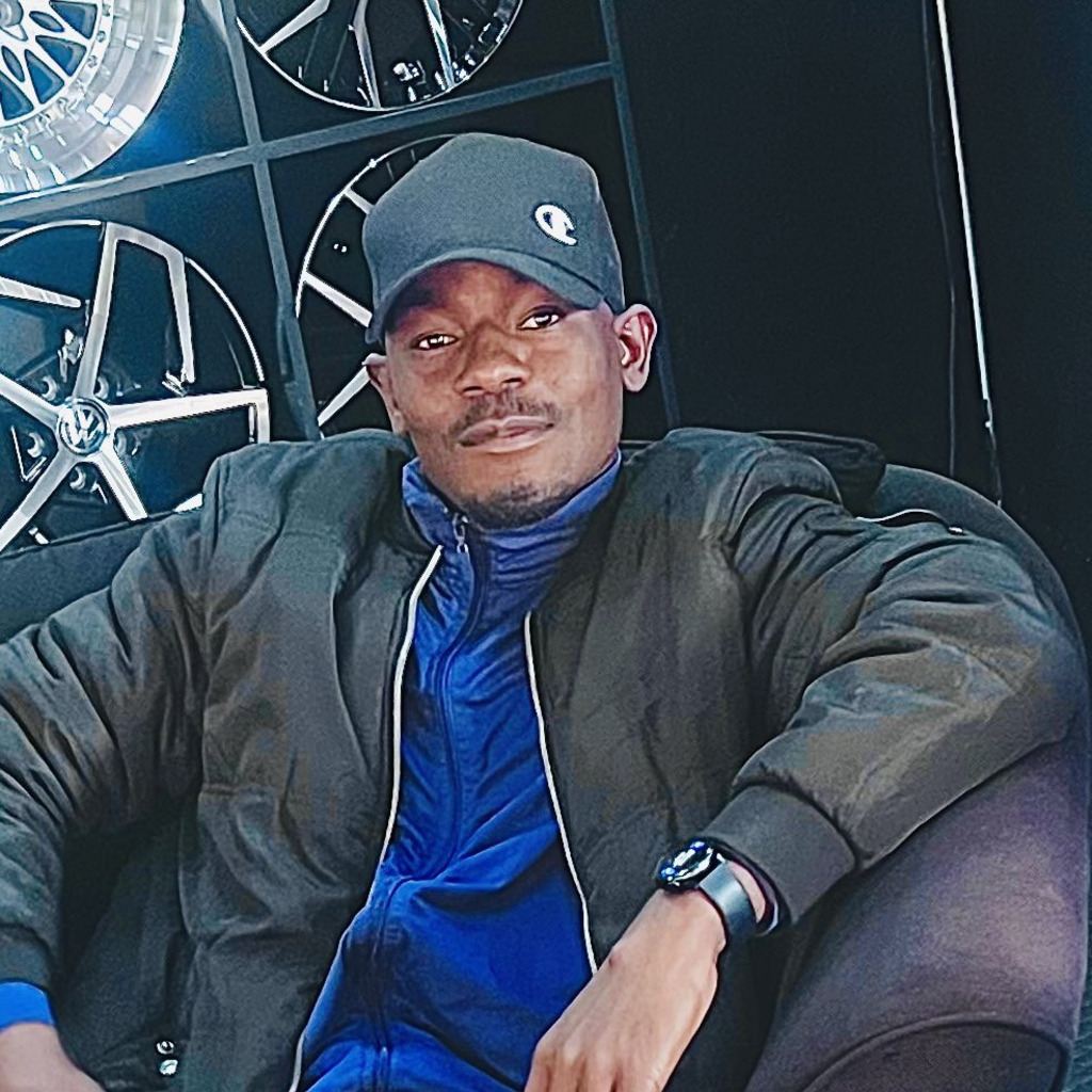 Snowger Abbey - Mechanic - DaimlerChrysler South Africa | XING