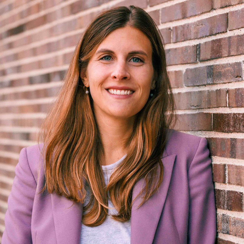 Anna Merz - Head of People & Culture - vhf camfacture AG | XING