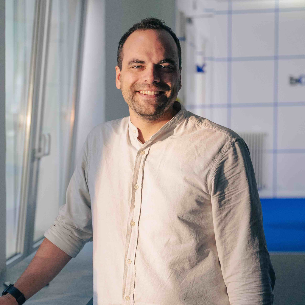 Julian Hernandez Martinez - Product Owner & Customer Success Manager ...