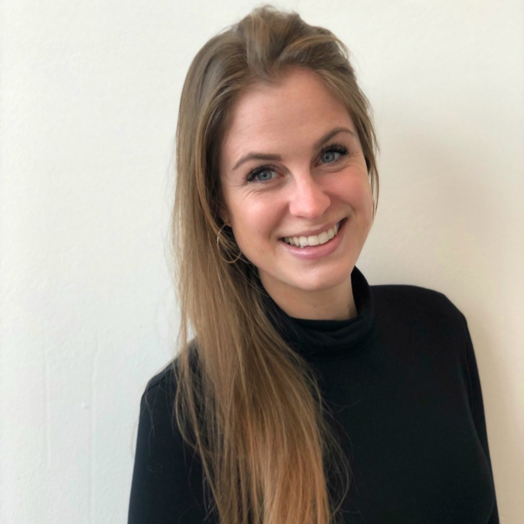 Daniela Frank - Associate Director - Avantgarde Gesellschaft für ...