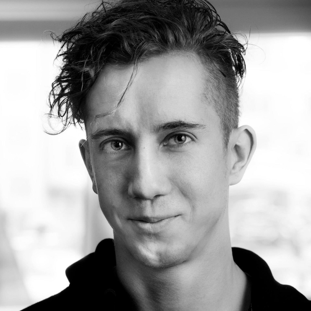 Michael Grabher - Grafiker - adRom Media Marketing GmbH | XING