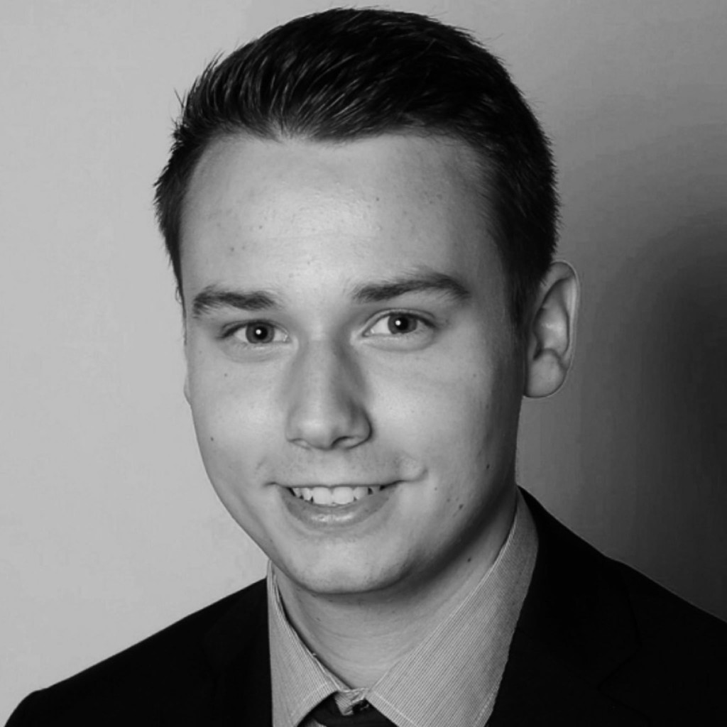 Moritz Neumann - Sachbearbeiter in der Kraftfahrtversicherung - VHV ...