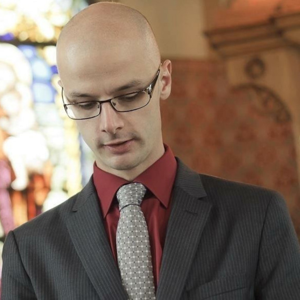 Benjamin Hauser - Automobilverkäufer - Auto Linser | XING