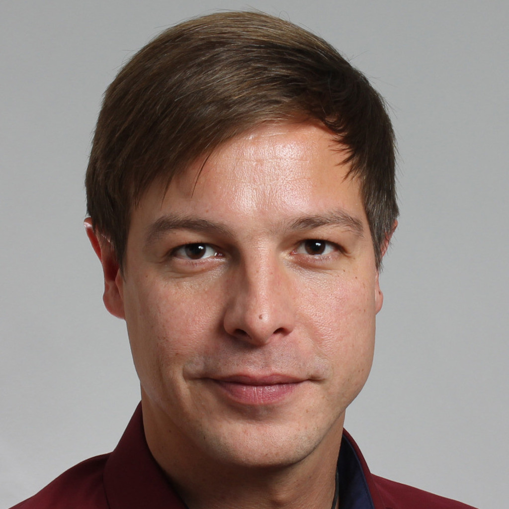 Dipl.-Ing. Robert Reiter - Product Manager - Internal Development and ...