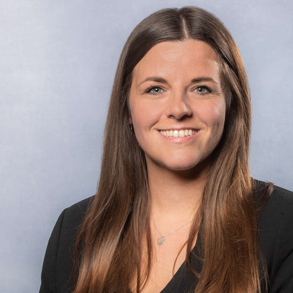 Nadia El Naggar - Leitung Teilnehmermanagement - AWA AUSSENWIRTSCHAFTS ...