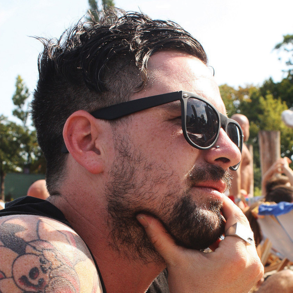 Nathan Sexton - Art Director - Biedermann und Brandstift Creative ...